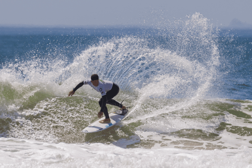 Groms mostram bom surf no arranque da 2ª etapa do Circuito ASCC Super ...