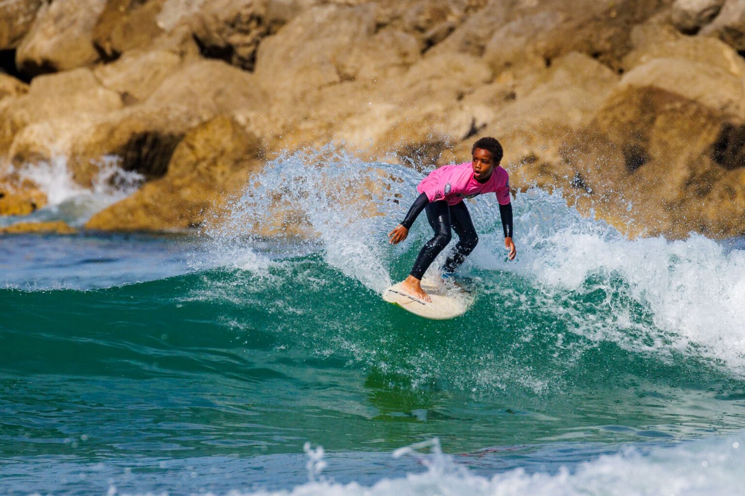 Noah Crine, Marta Cabral, Oliver Fleiss, Oscar Moreno e Jaime Biscaia ...